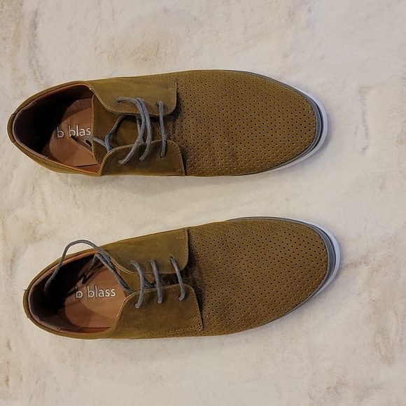 bill blass | Shoes | Bill Blass Olive Suede Shoe | Poshmark